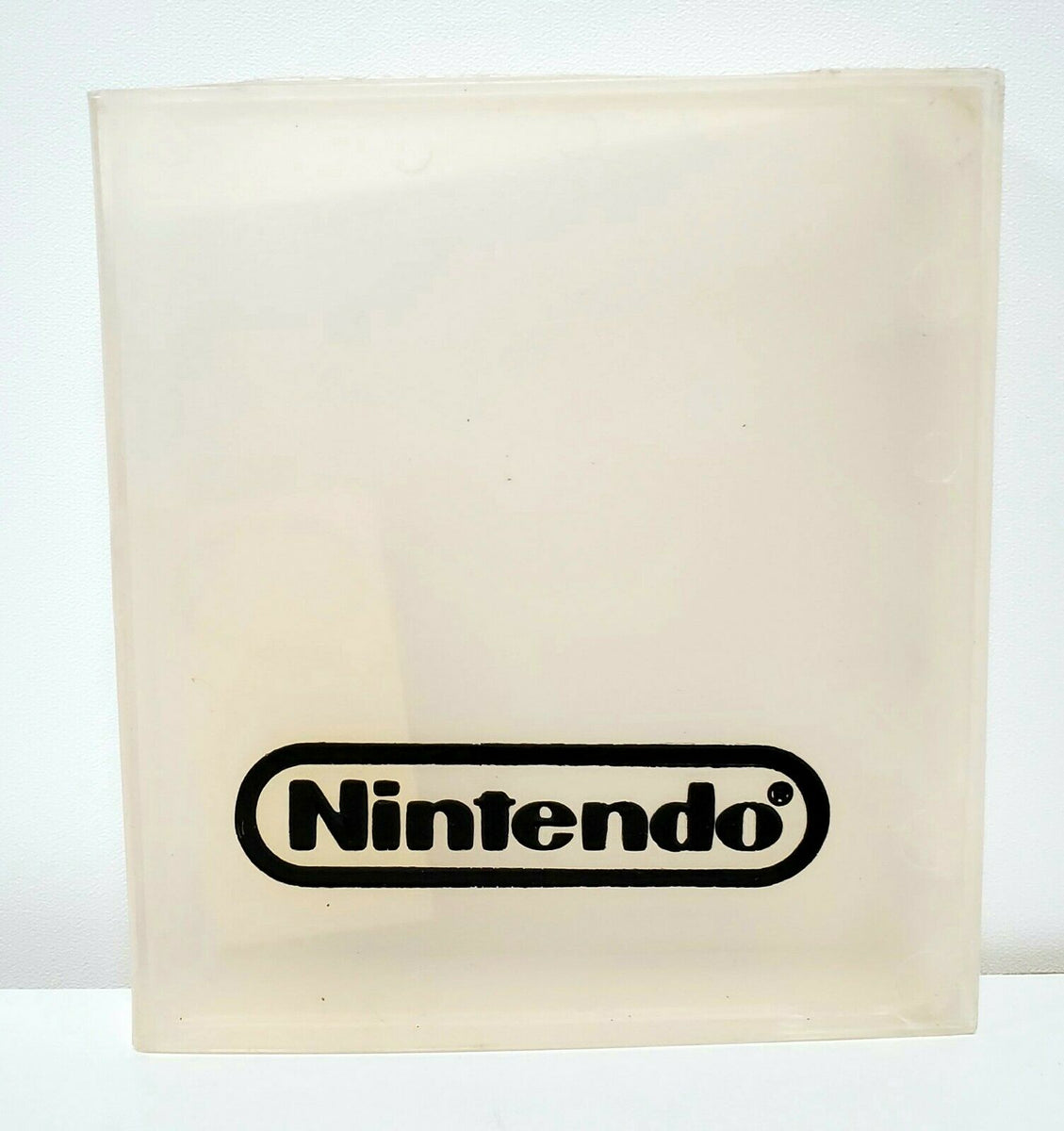 Official NES Nintendo Brand Plastic Hard Clamshell Cartridge Protector ...